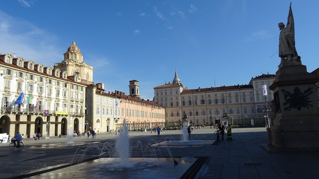 Turin neighborhoods to avoid and best neighborhoods to stay